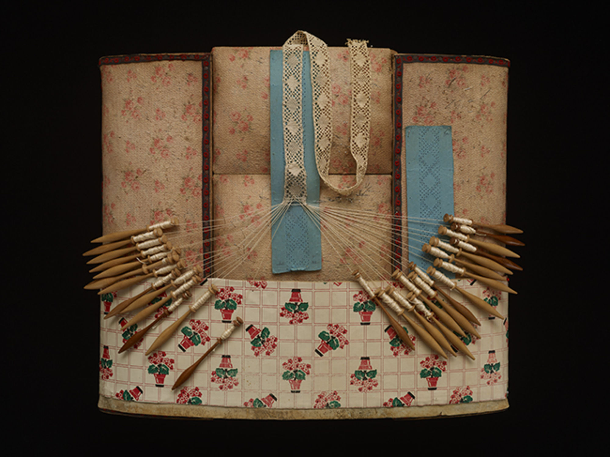 Making Lace: Global Networks - Bard Graduate Center