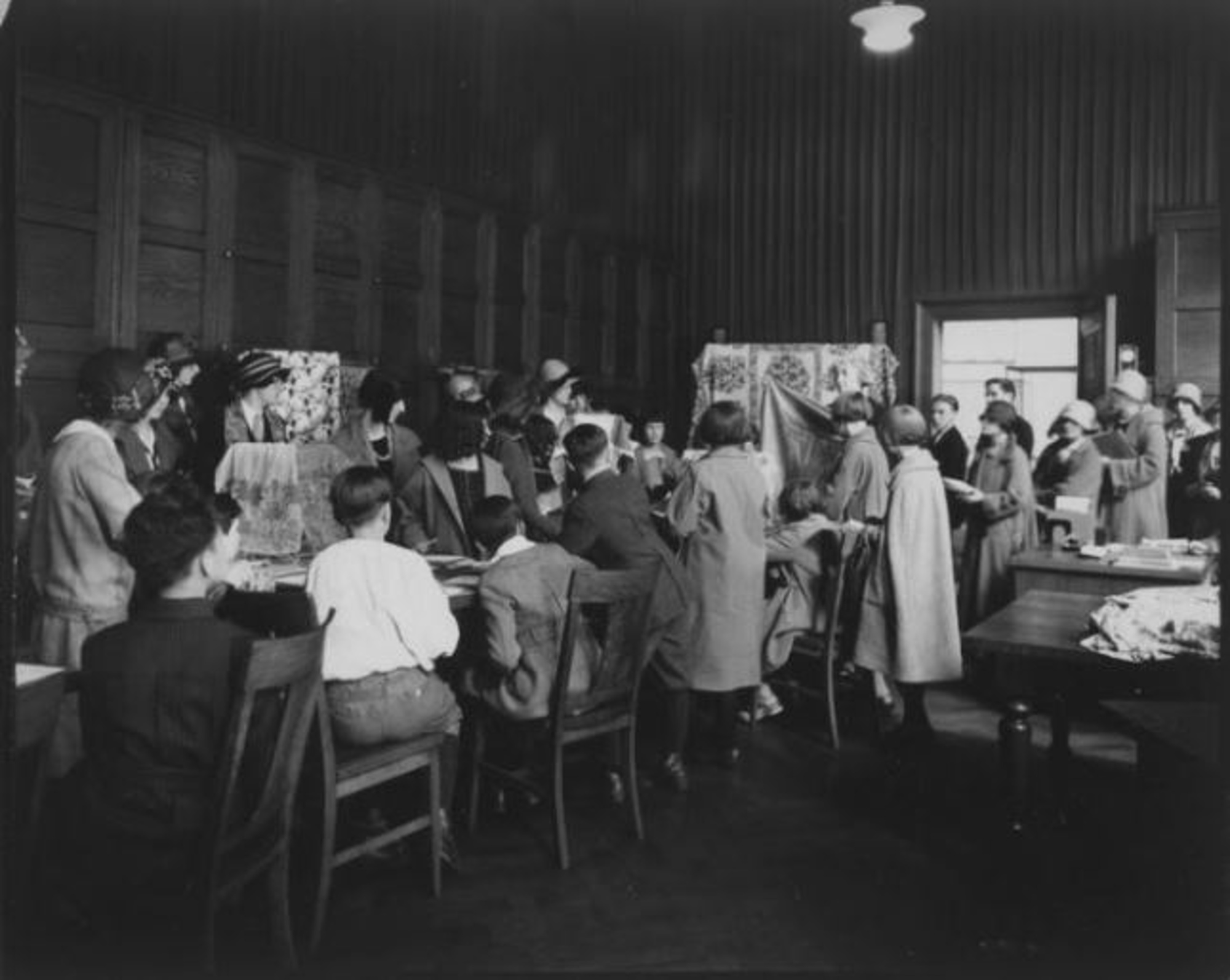 Textile Study Room Records at the Met - Bard Graduate Center
